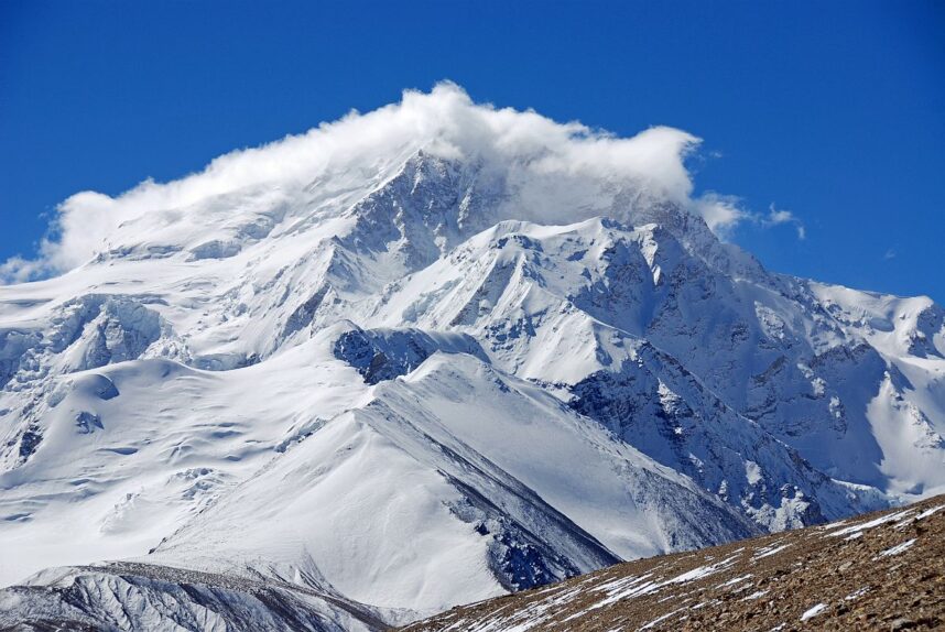 The World's 14 Highest Mountain Peaks (Above 8,000 Meters) - RP Adventures